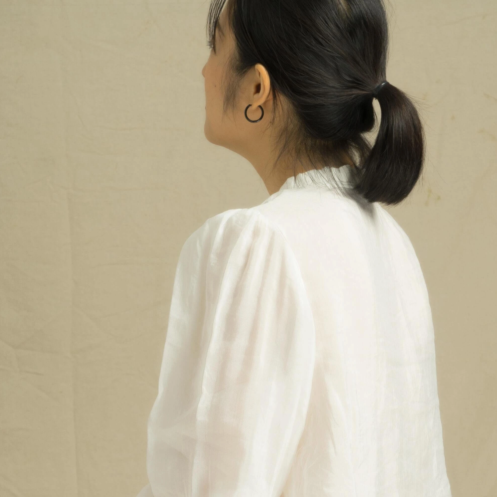 Cross-over Capsule Threads