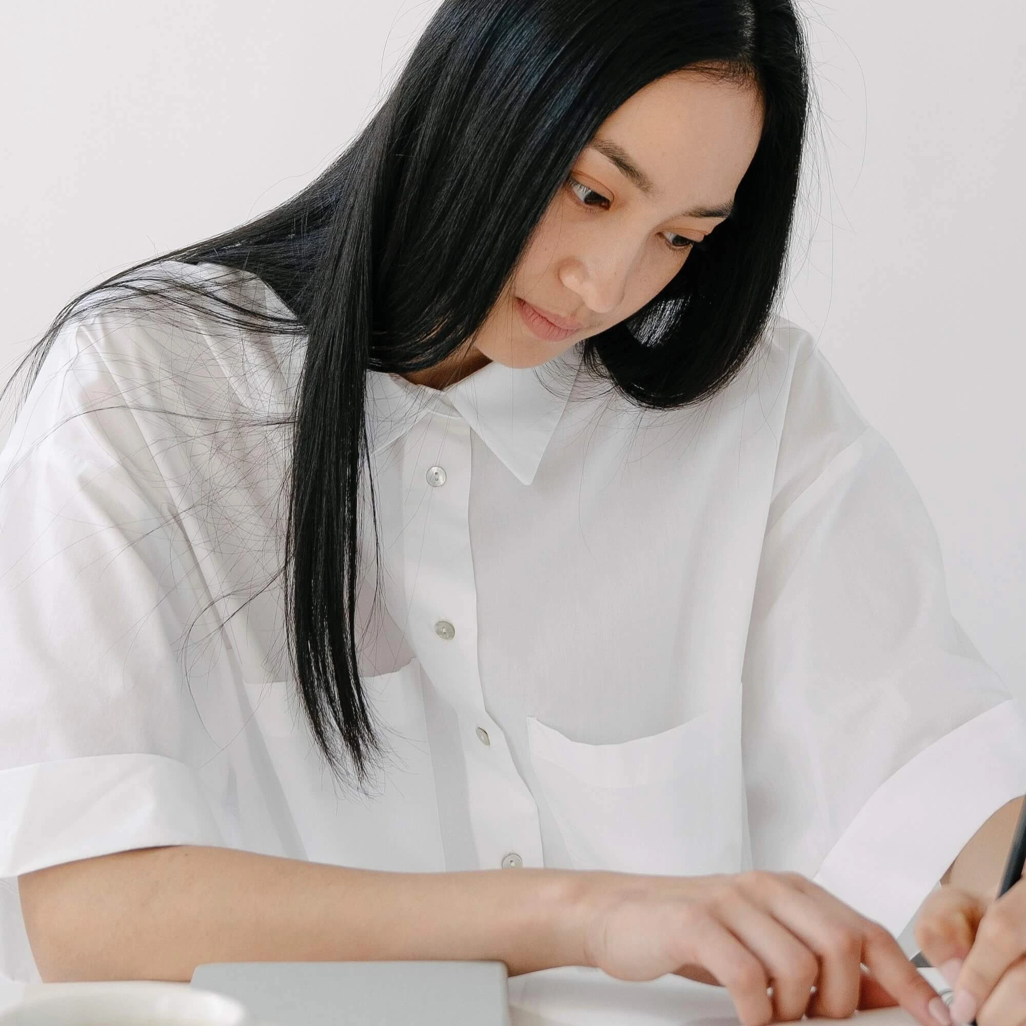 Cross-over Capsule Threads